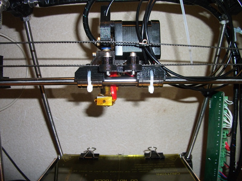 3Dプリンター RepRap Mendel Evolution（その1：買ってしまった。いいのか無職（笑））: across the road