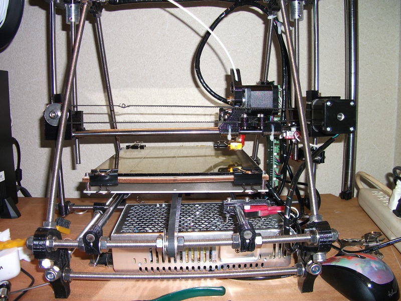 3Dプリンター RepRap Mendel Evolution（その4：原点と水平の調整）: across the road